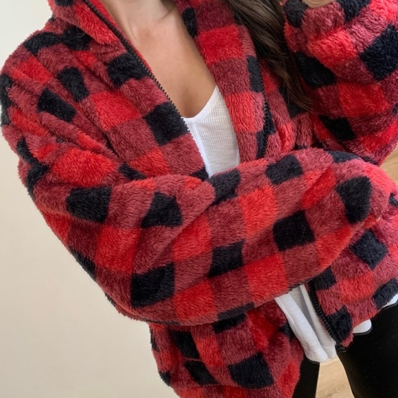 mrsalliexo | Jackets & Coats | Red Checkered Plaid Fuzzy Zip Up | Poshmark